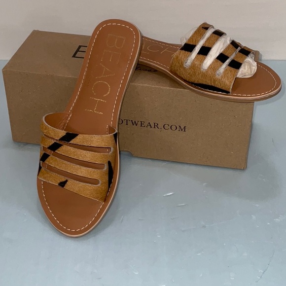Matisse | Shoes | Beach By Matisse Tiger Print Flat Sandals Size 6 Worn ...